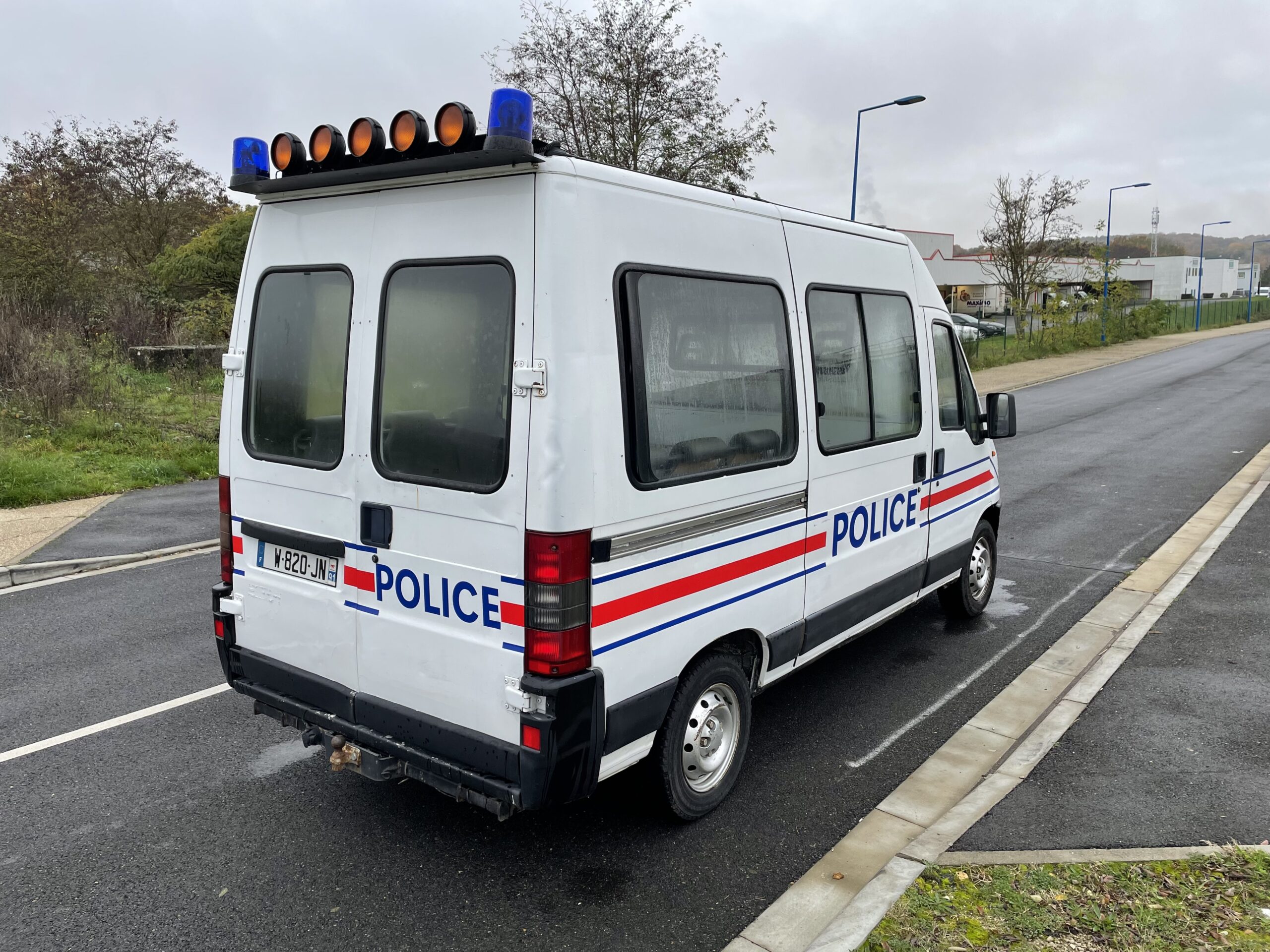 Peugeot Boxer Police - Ciné Autos Stunt